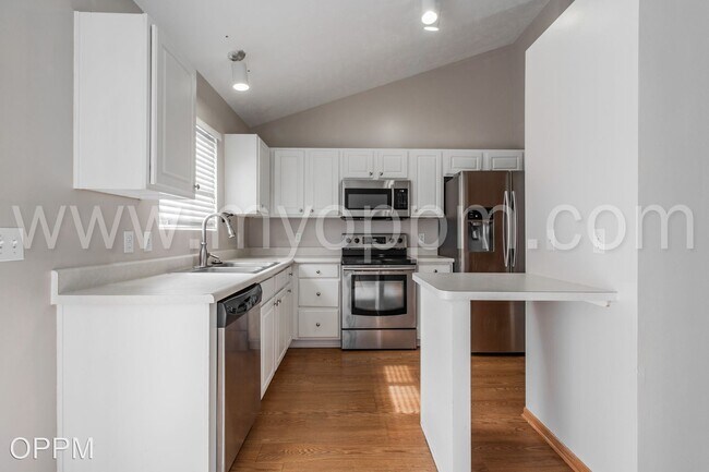 3 br, 2 bath House - 8115 N 153rd Ave - 8115 N 153rd Ave Bennington NE ...