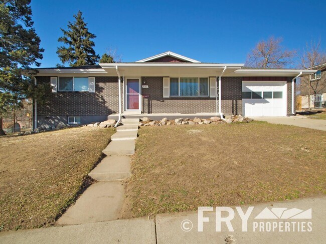 Bright, Clean Ranch Home in Sherrelwood - 941 W 79th Pl Denver CO 80221 ...