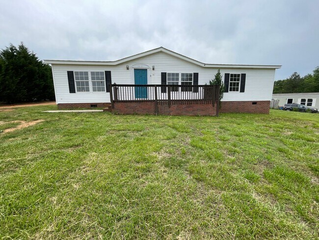 Large 3 bedroom 2 bathroom home available ... - 964 Lavender Rd Grover ...