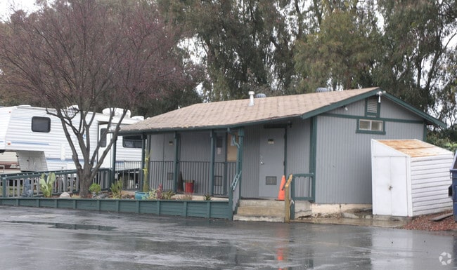 Stillman RV Park - 3880 Stillman Park Cor Sacramento CA 95824 ...
