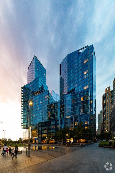 Waterline Square - 400 W 61st St New York NY 10023 | Apartment Finder