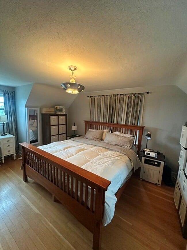 Super Cute Home on the Terrace - 1527 Pacific Terrace Klamath Falls OR ...