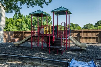 Collier Village - Collierville, TN | Apartment Finder