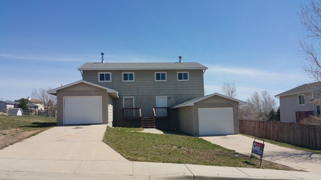 Clearview Ct Duplexes - 3 Clearview Ct Gillette WY 82716 | Apartment Finder