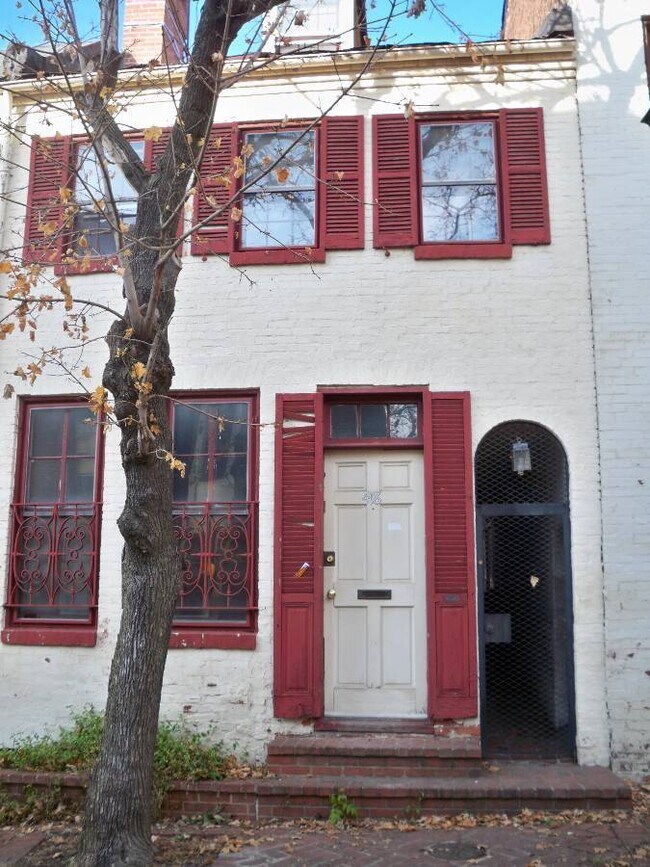 Charming Seton Hill 2bd/1ba Plus Den Rowho... - 418 George St Baltimore ...