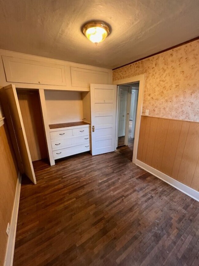 Darling early 1900's bungalow - 4610 S Reade St Tacoma WA 98409 ...