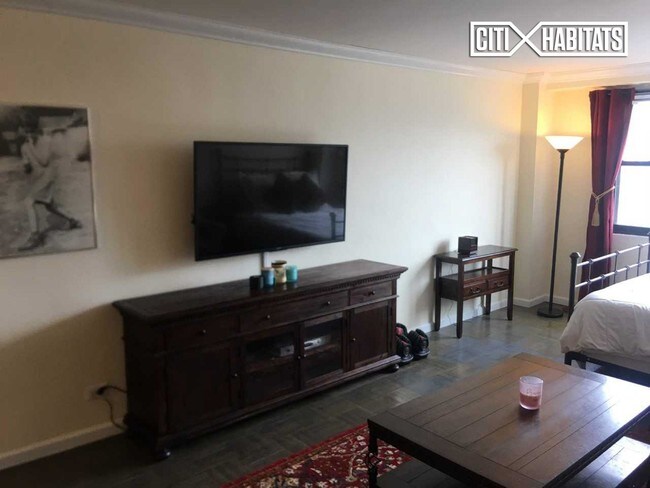 THE RUTHERFORD - 230 E 15th St New York NY 10003 | Apartment Finder