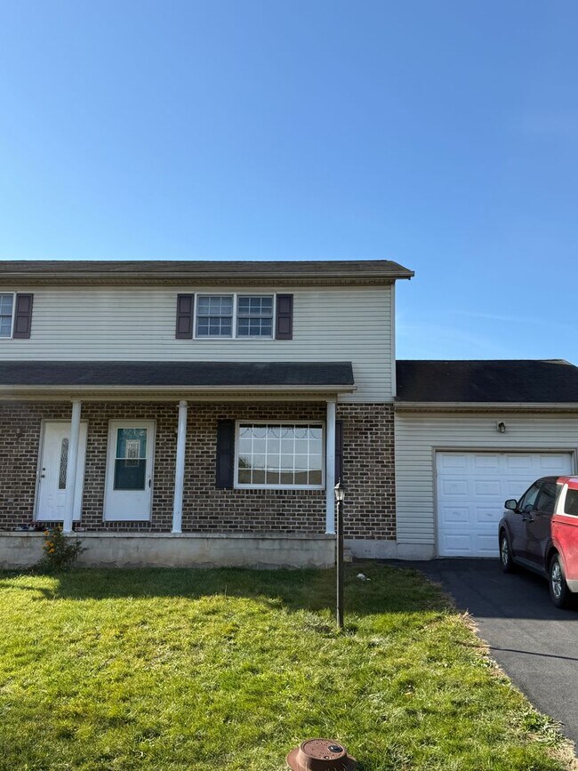 3 Holly Ct - 3 Holly Ct Shippensburg PA 17257 | Apartment Finder