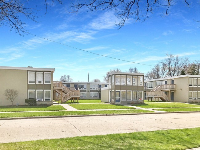 Silverstone Apartments - Warren, MI | Apartment Finder