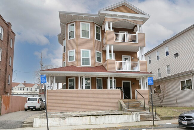 3 Hitchcock Rd - 3 Hitchcock Rd Worcester MA 01603 | Apartment Finder