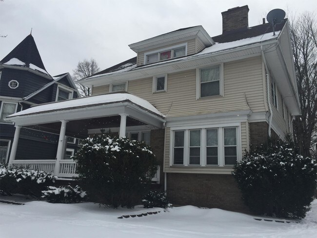 167 Seneca Pkwy - 167 Seneca Pkwy Rochester NY 14613 | Apartment Finder