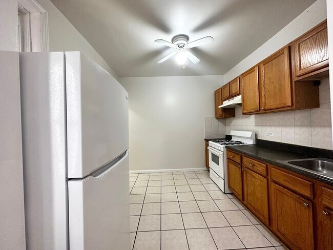 2136 N Kildare Ave - 2136 N Kildare Ave Chicago IL 60639 | Apartment Finder