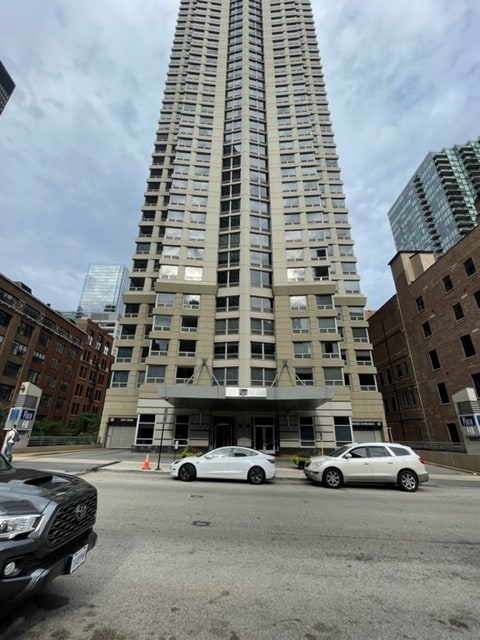 440 N Wabash Ave - 440 N Wabash Ave Chicago IL 60611 | Apartment Finder