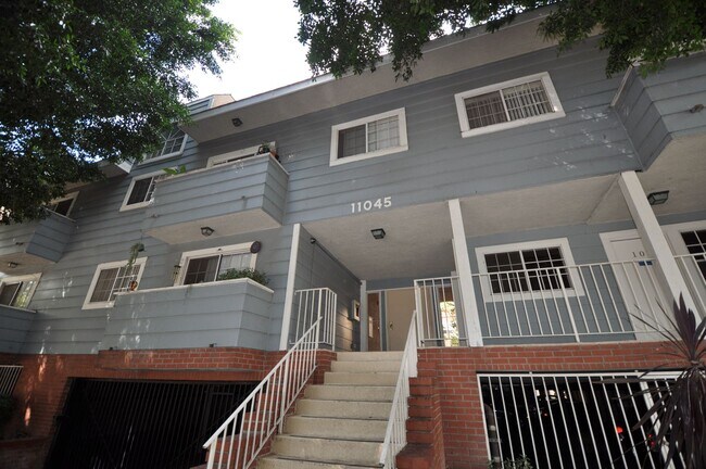 11045 - 11045 La Maida St Los Angeles CA 91601 | Apartment Finder