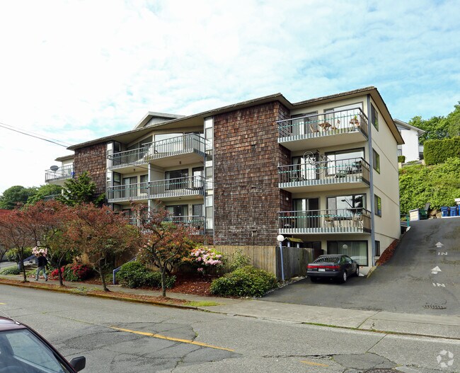 West Commodore Way Apartments - 3107 W Commodore Way Seattle WA 98199 ...