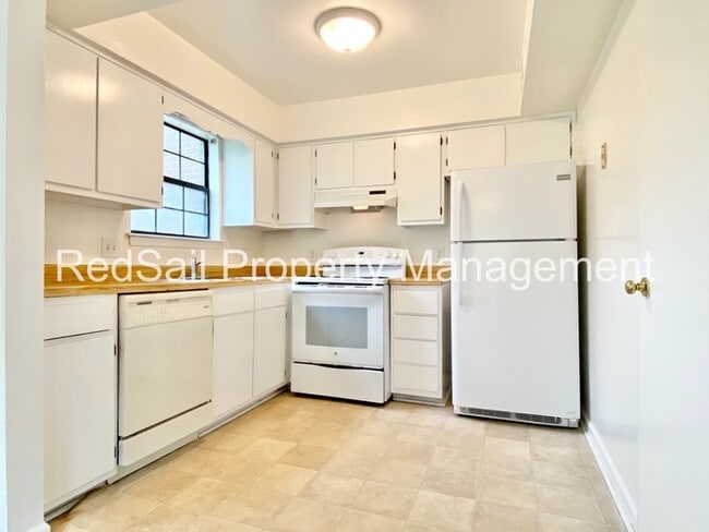 Courthouse Green Townhouse! - 300 Circuit Ln Newport News VA 23608 ...