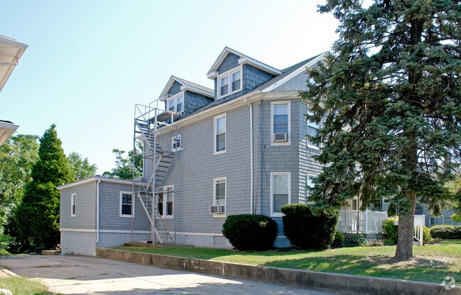 10-14 E Overlea Ave - 10-14 E Overlea Ave Baltimore MD 21206 ...