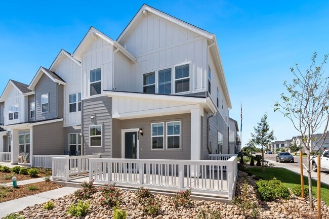 Brand NEW 3bd/2.5bath townhome, with 2 car... - 5415 Euclid Dr Timnath ...