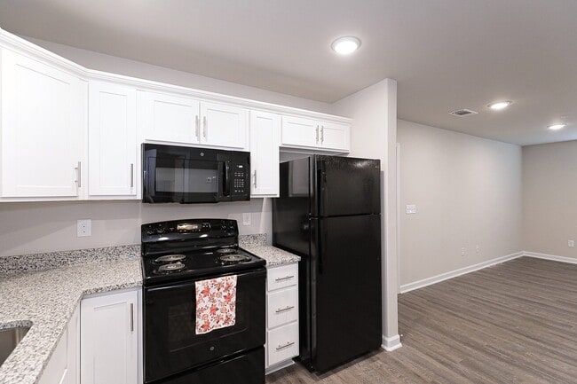 Helena Springs - 3001 Helena Springs Dr Augusta GA 30909 | Apartment Finder