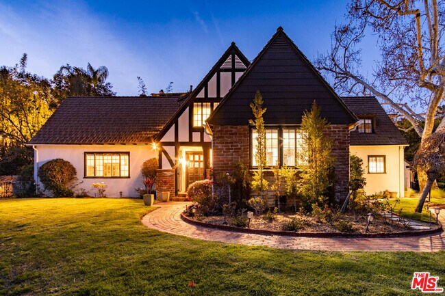 2345 Chislehurst Dr - 2345 Chislehurst Dr Los Angeles CA 90027 ...