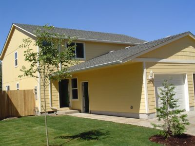 Newer 4 bedroom duplex with many amenities - 4556 Aster St Springfield ...