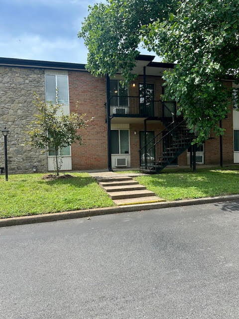 Live Near Vanderbilt & Belmont! Updated Condo with Pool Access - 2601 ...