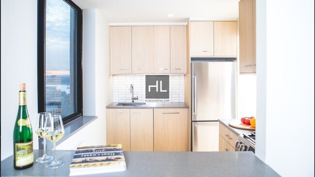 Columbus Place - 1 Columbus Pl New York NY 10019 | Apartment Finder