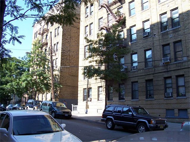 2765 Kingsbridge Ter - 2765 Kingsbridge Ter Bronx NY 10463 | Apartment ...