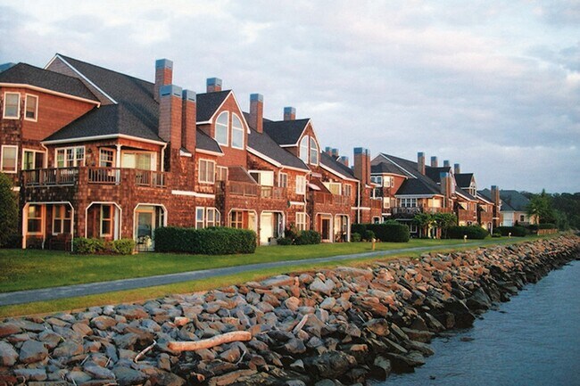 1306 Half Moon Bay Dr - 1306 Half Moon Bay Dr Croton-on-Hudson NY 10520 ...