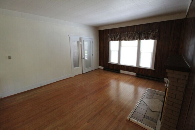 1004 W. 12th Ave. - 1004 W 12th Ave Spokane WA 99204 | Apartment Finder