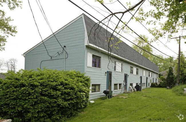 Mon View Heights - West Mifflin, PA | Apartment Finder