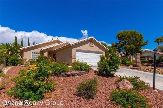 2 br, 2 bath House - 5473 Green Palms Street - 5473 Green Palms Las ...