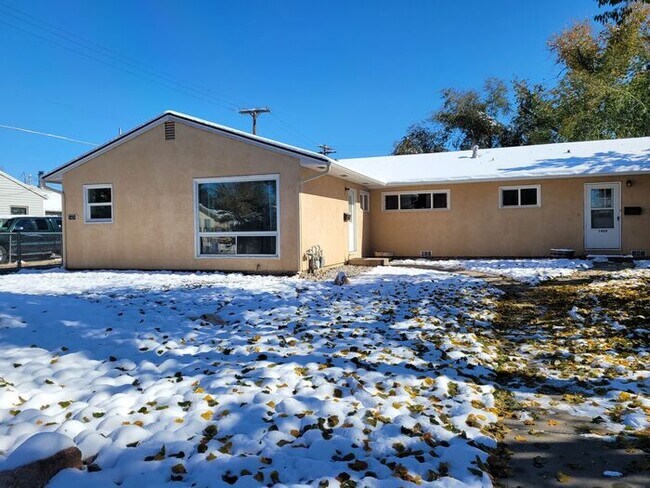Cute and clean 1 bedroom duplex unit - 1424 N 22nd St Grand Junction CO ...