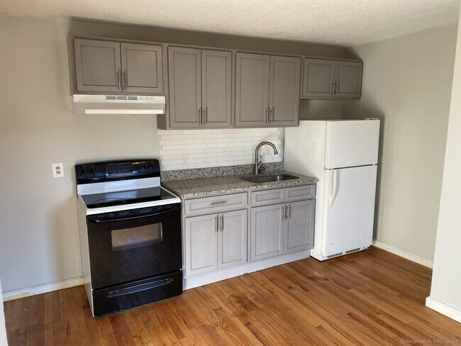 1 Divinity St - 1 Divinity St Bristol CT 06010 | Apartment Finder