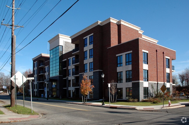 The Gate - 17 MEADOW Rd Rutherford NJ 07070 | Apartment Finder