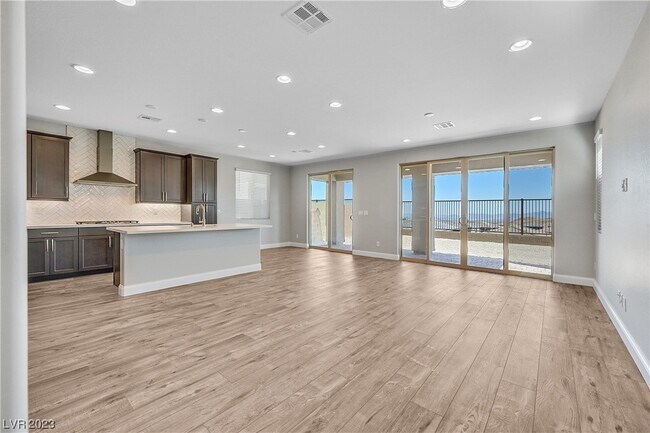 12520 Skylight View St - 12520 Skylight View St Las Vegas NV 89138 ...