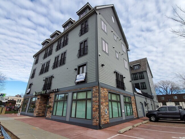 2309 Lyndale Ave S - 2309 Lyndale Ave S Minneapolis MN 55405 ...