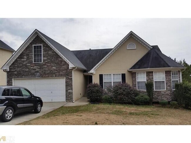 Beautiful Home Close to Historic Lawrencev... - 695 Castlebrooke Way SE ...