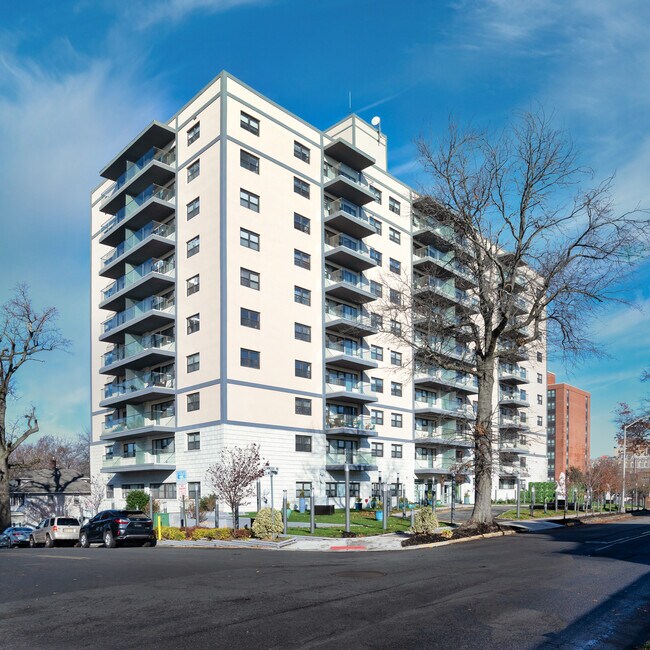 123 S Munn Ave - 123 S Munn Ave East Orange NJ 07018 | Apartment Finder