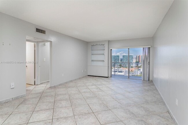 400 Kings Point Dr - 400 Kings Point Dr Sunny Isles Beach FL 33160 ...