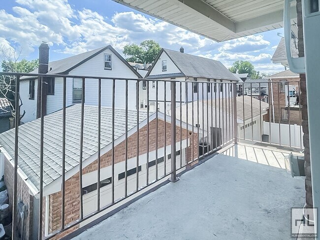 35th Avenue Bayside - 21454 35th Ave Queens NY 11361 | Apartment Finder