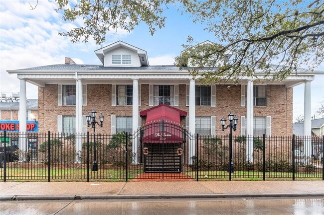 2507 Montrose Blvd - 2507 Montrose Blvd Houston TX 77006 | Apartment Finder