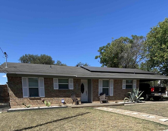 4744 Suburban Dr - 4744 Suburban Dr Austin TX 78745 | Apartment Finder