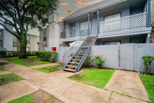 6606 De Moss Dr - 6606 De Moss Dr Houston TX 77074 | Apartment Finder