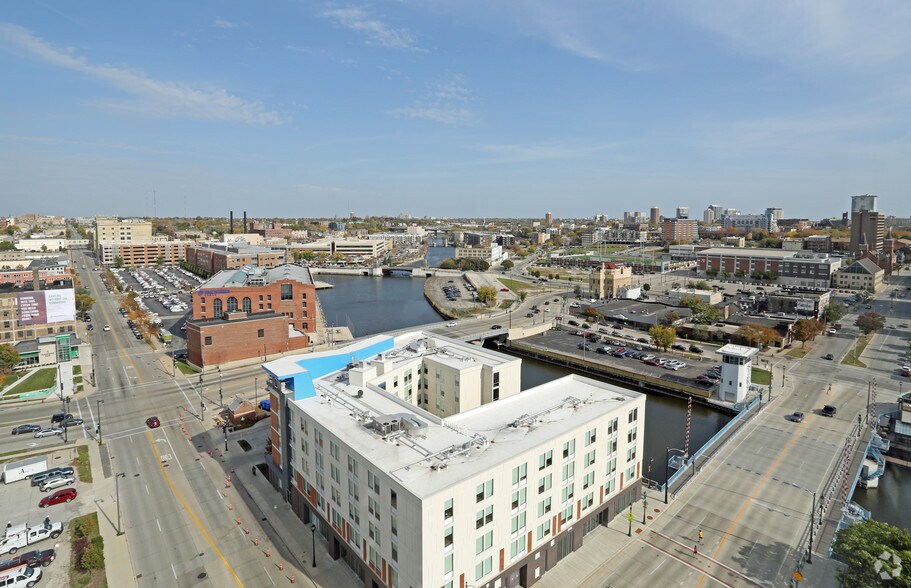 The Moderne - 1141 N Old World Third St Milwaukee WI 53203 | Apartment ...