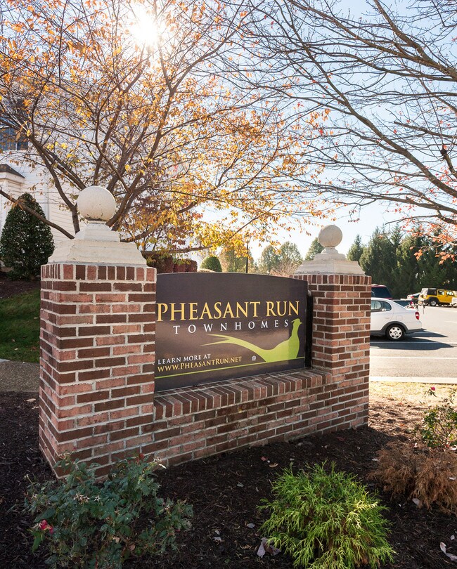 Pheasant Run Townhomes/Student Housing - 321 Pheasant Run Cir ...