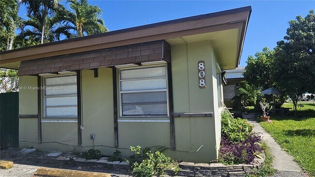 808 NE 10th St - 808 NE 10th St Hallandale Beach FL 33009 | Apartment ...