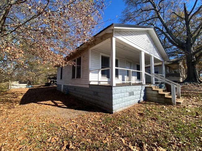2/1 Single Family House in Shelby, NC - 316 Royster Ave Shelby NC 28150 ...