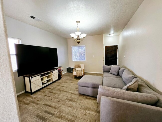 8428 Old Caballero Ave SW - 8428 Old Caballero Ave SW Albuquerque NM ...
