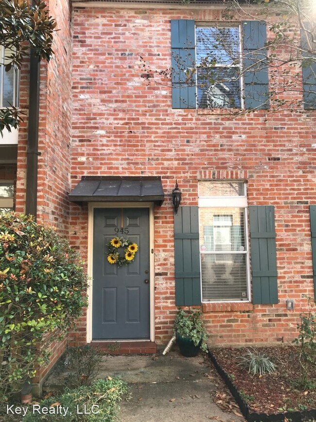 2 br, 2.5 bath House - 945 Bayou Trace Dr - 945 Bayou Trace Dr ...